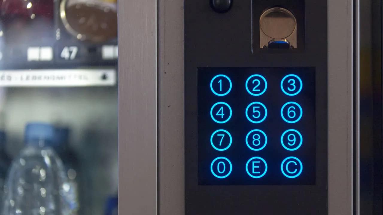 Vending machine interface | IoT Electronic Solutions